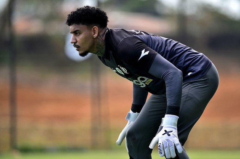 Juventude se aproxima da contratação de goleiro da Ponte Preta | Pioneiro