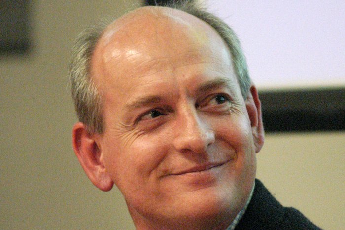 Stuart Russell: "Se não tivermos segurança antes da superinteligência ...