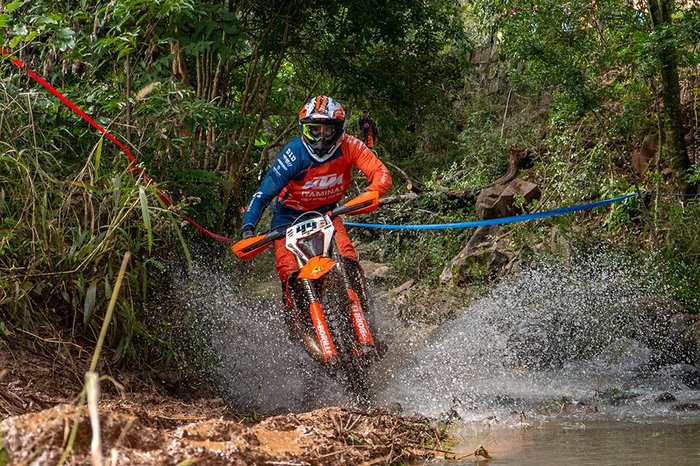 Gustavo Pellin se aventura sobre duas rodas e conquista prêmios no ...