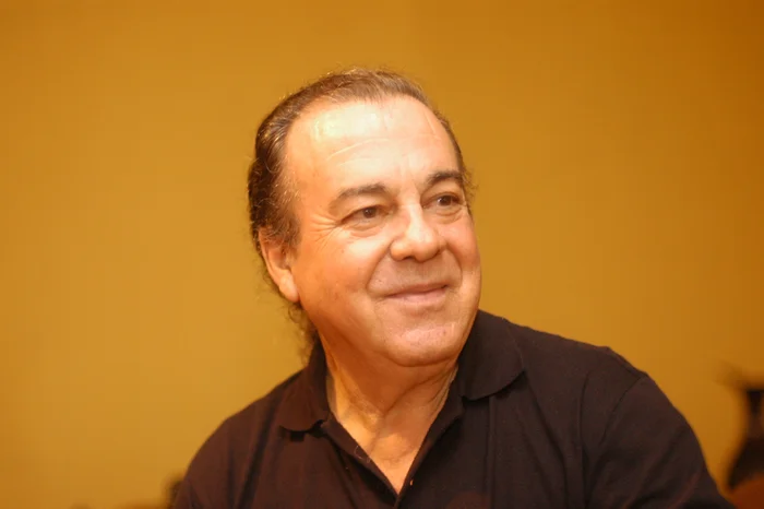 Morre o cantor Lindomar Castilhos, conhecido como Rei do Bolero | GZH