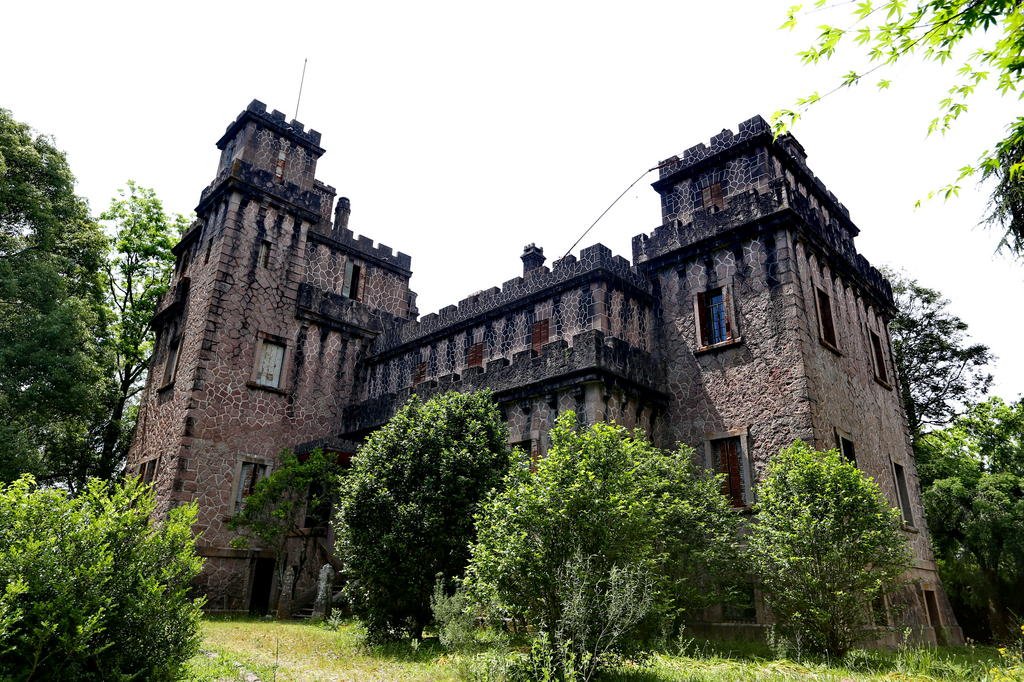 Cenário da Revolução de 1923 e herança de Assis Brasil, castelo em ...