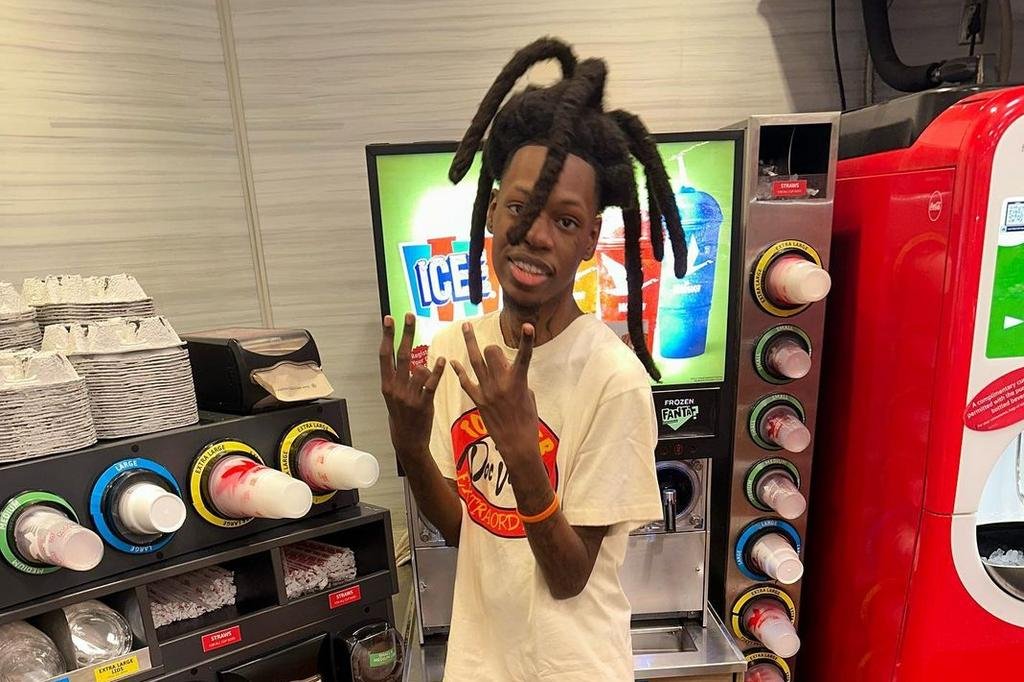 Rapper americano Julio Foolio é morto a tiros após comemorar o seu ...