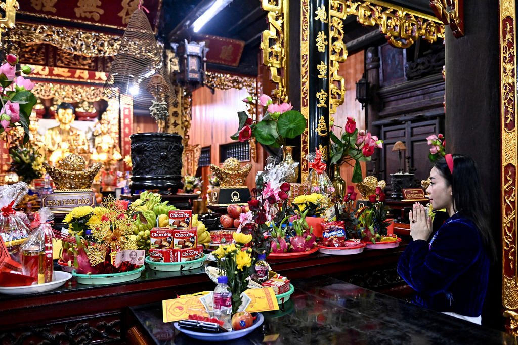 No Dia dos Namorados, vietnamitas rezam a Buda para encontrar um parceiro | GZH