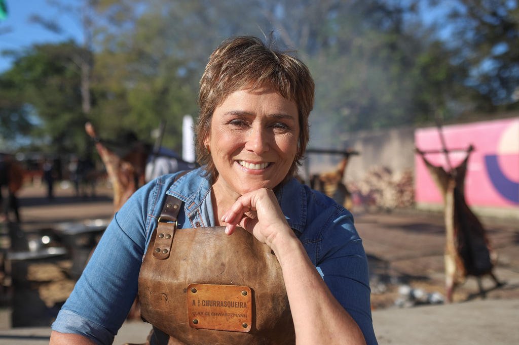 Clarice Chwartzmann fala sobre ensinar a arte do churrasco a mulheres ...