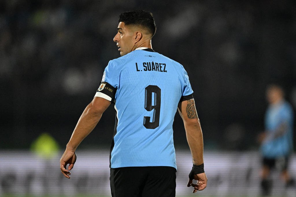 Suárez se despede da seleção uruguaia com homenagens e empate amargo | GZH