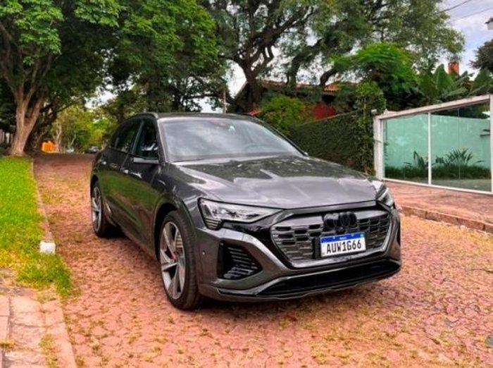 Audi Q8 e-tron 2024 avança em conforto, autonomia e comportamento | GZH