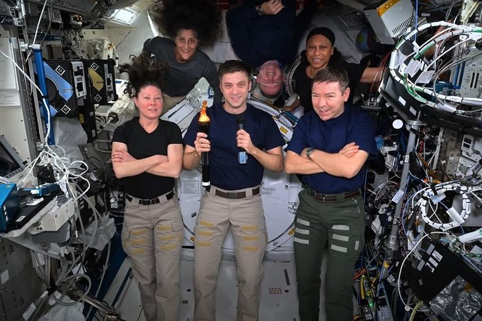 Olimpíadas no espaço? Astronautas da Nasa praticam esportes em ...
