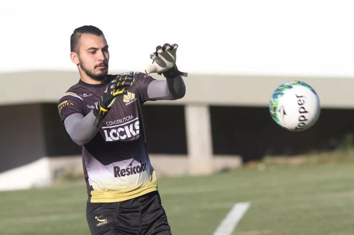 Zagueiro artilheiro e goleiro estão encaminhados com o Caxias para 2025 ...
