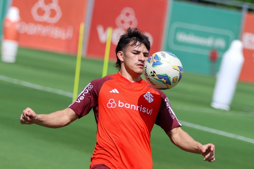 AO VIVO: acompanhe a apresentação de Bernabei, novo lateral do Inter | GZH