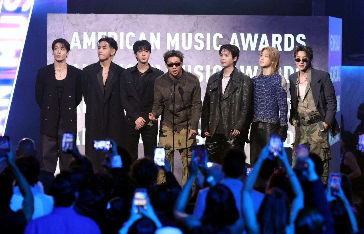 BTS vence Artista do Ano no AMAs 2026 e desbanca Taylor Swift, Lady ...