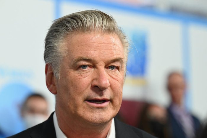 Justiça aceita acusação de homicídio culposo contra Alec Baldwin | GZH
