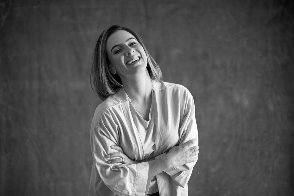 Fernanda Pandolfi lança "Quem é a estrada?" nesta terça, em Caxias do ...