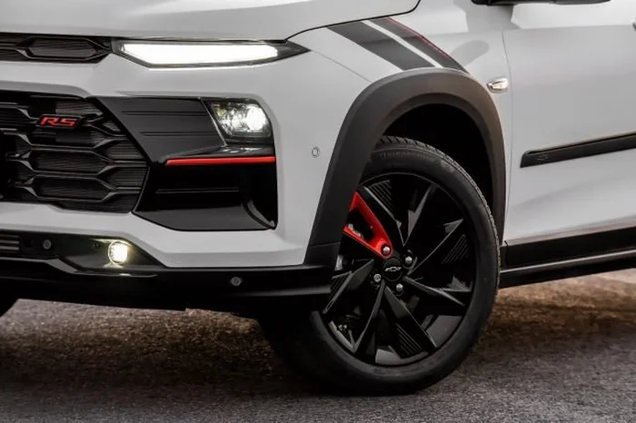 Sonic, novos detalhes do interior e acessórios do utilitário esportivo ...