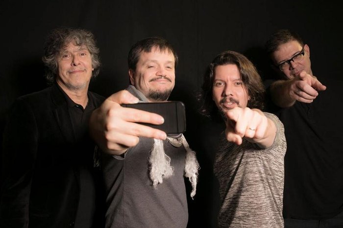 Em homenagem a Bebeto Alves, os Blackbagual se apresentam pela última ...