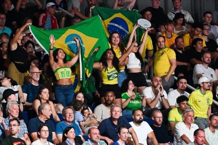 Brasil vira jogo contra os EUA e conquista ouro no basquete masculino ...