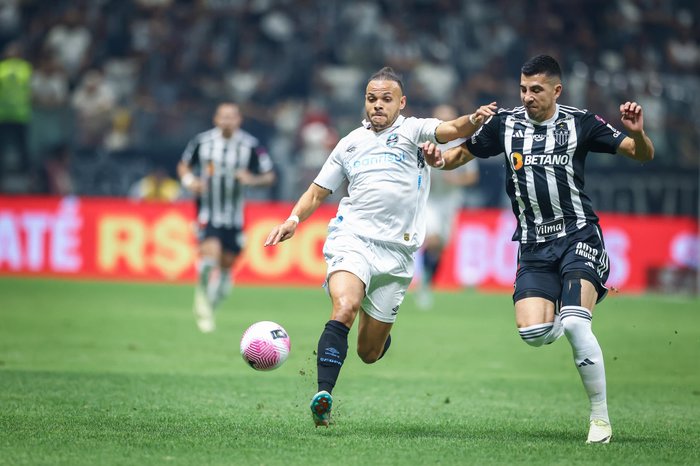 As intervenções do VAR a favor e contra o Grêmio no Brasileirão | GZH