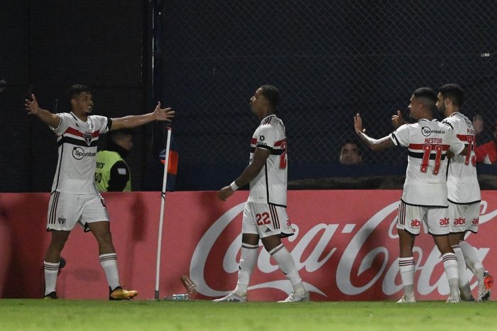 Erison marca duas vezes e São Paulo estreia com vitória na Sul ...