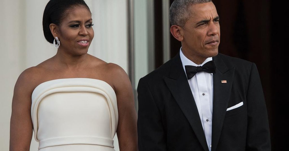 Barack E Michelle Obama Voltam à Casa Branca Para Revelar Retratos