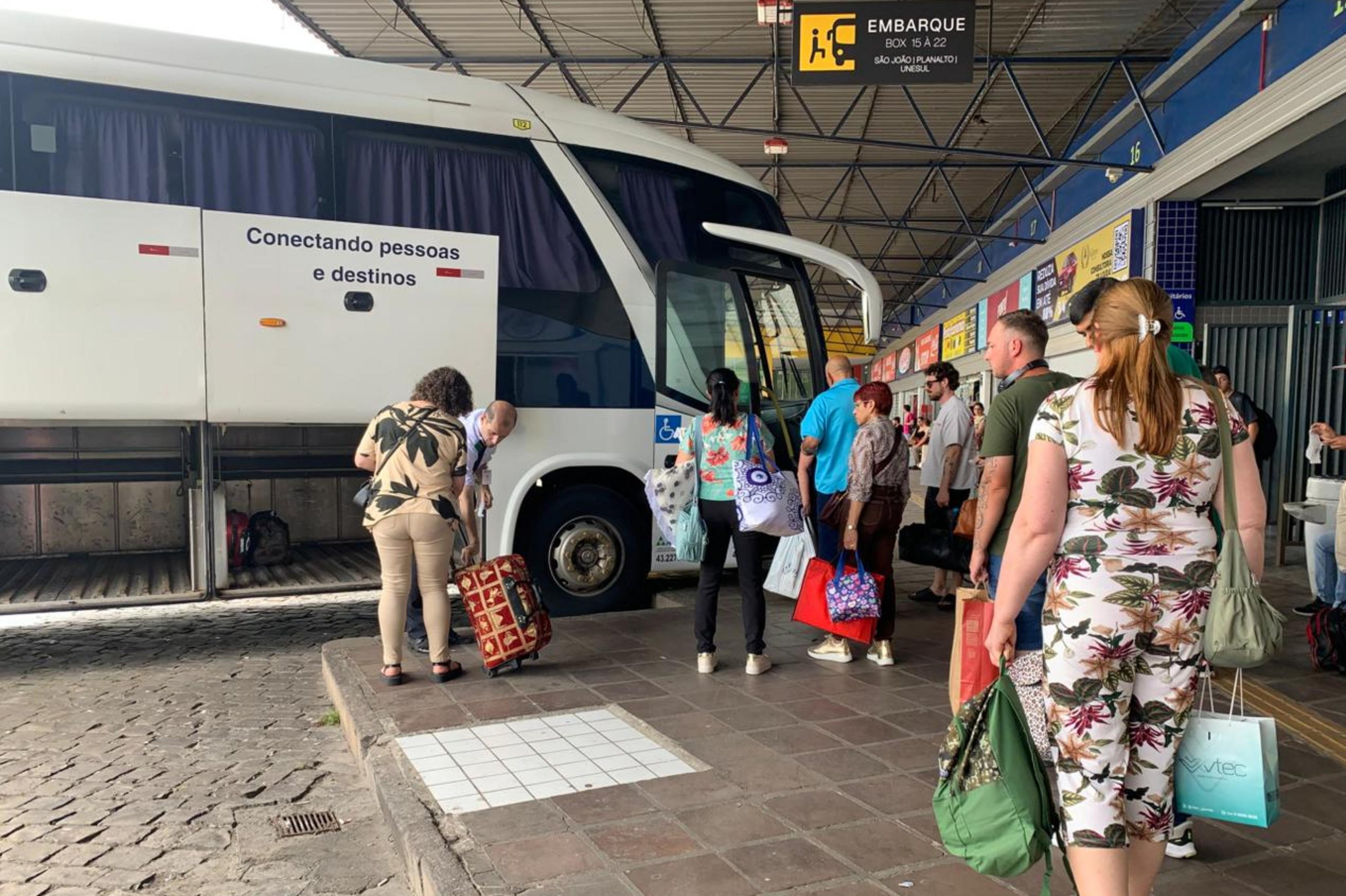 Rodoviária de Caxias do Sul registra aumento de cerca de 7% no número ...