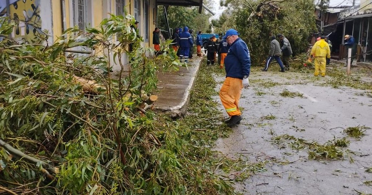 AO VIVO: acompanhe informações sobre o ciclone extratropical no RS | GZH AO VIVO: acompanhe informações sobre o ciclone extratropical no RS | GZH