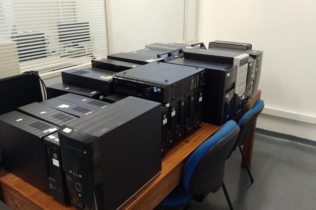 Em um mês, campanha caxiense arrecada ao menos 70 computadores para ...