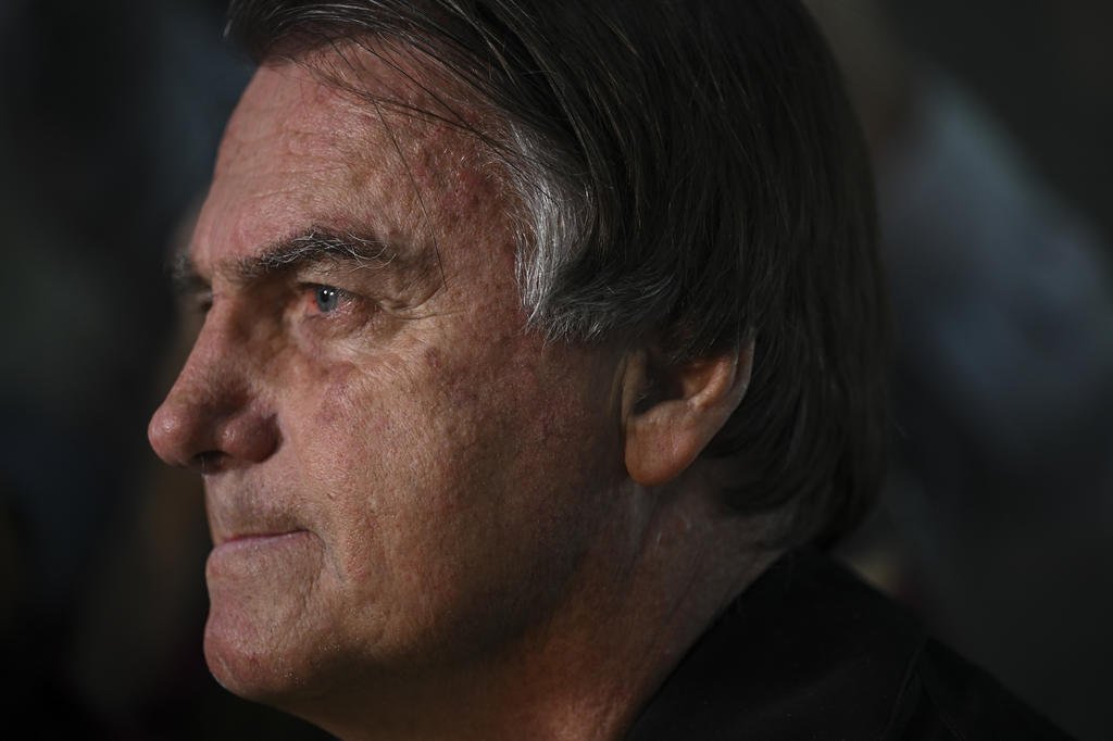 Bolsonaro diz que ficou "chateado" por apoio de Tarcísio à reforma ...