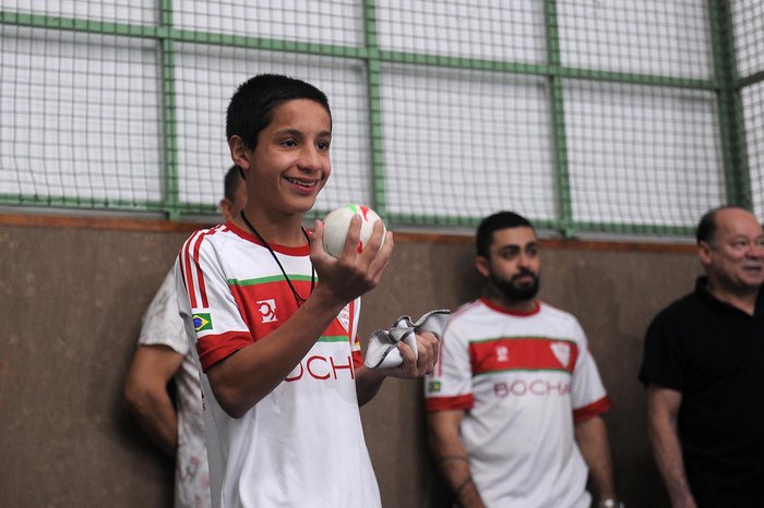 A bocha resiste: conheça jovens que ajudam a manter o esporte vivo na ...