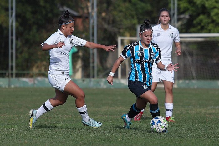 Grêmio empata com o Santos e decide classificação na última rodada do ...