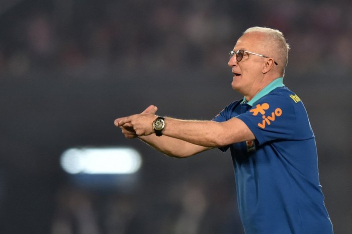 Derrota do Brasil: Dorival repete dificuldade de repertório ofensivo no ...