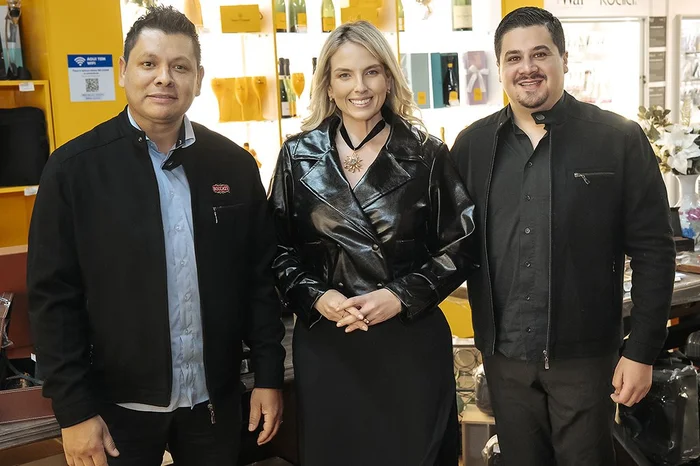 Confira quem apareceu no almoço do G50 do Bem e os convidados de Júlia ...