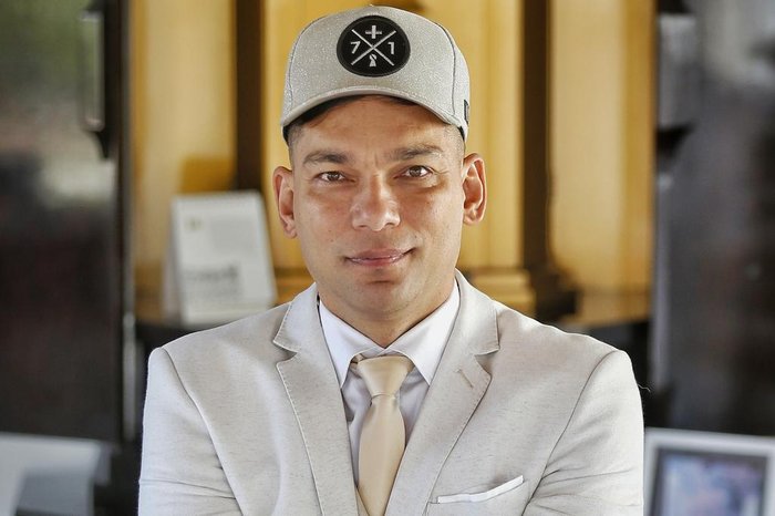 MC Jean Paul leva funk dos anos 2000 para o palco do Opinião: "É uma grande vitória" | GZH