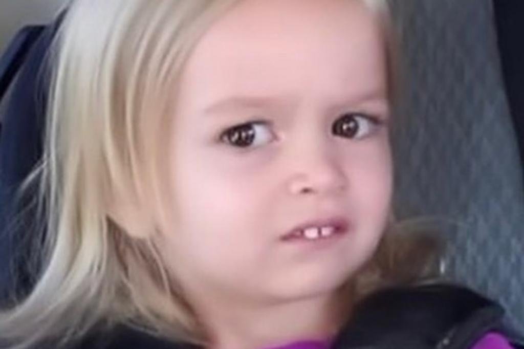 Chloe Clem reproduz meme dez anos depois de viralizar com olhar desconfiado | Donna