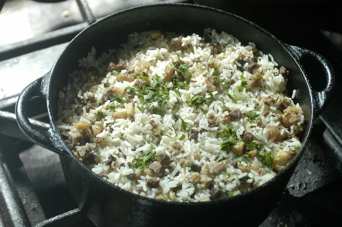 De carreteiro de charque a vaca atolada: pratos para degustar durante a ...