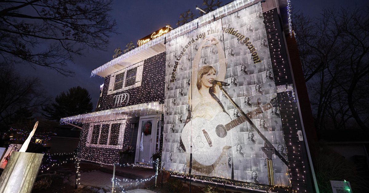 Casa Dos Estados Unidos Chama Atenção Com Decoração Natalina De Taylor Swift Veja Fotos Gzh