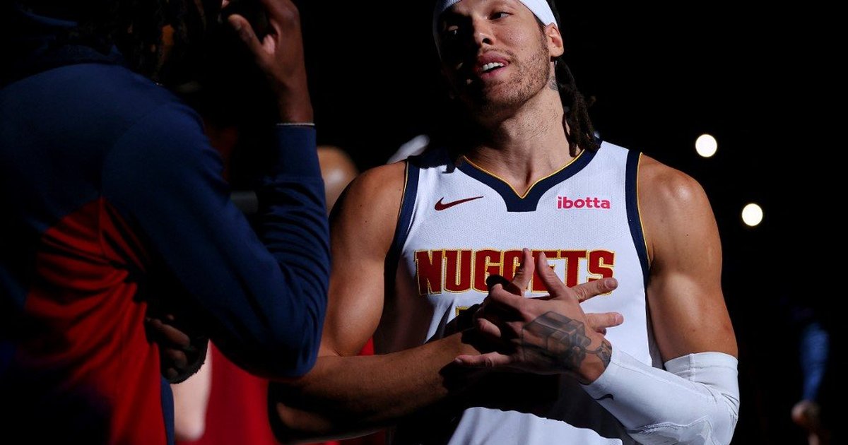 Jogador da NBA vira desfalque após ser mordido por cachorro e receber ... Jogador da NBA vira desfalque após ser mordido por cachorro e receber ...