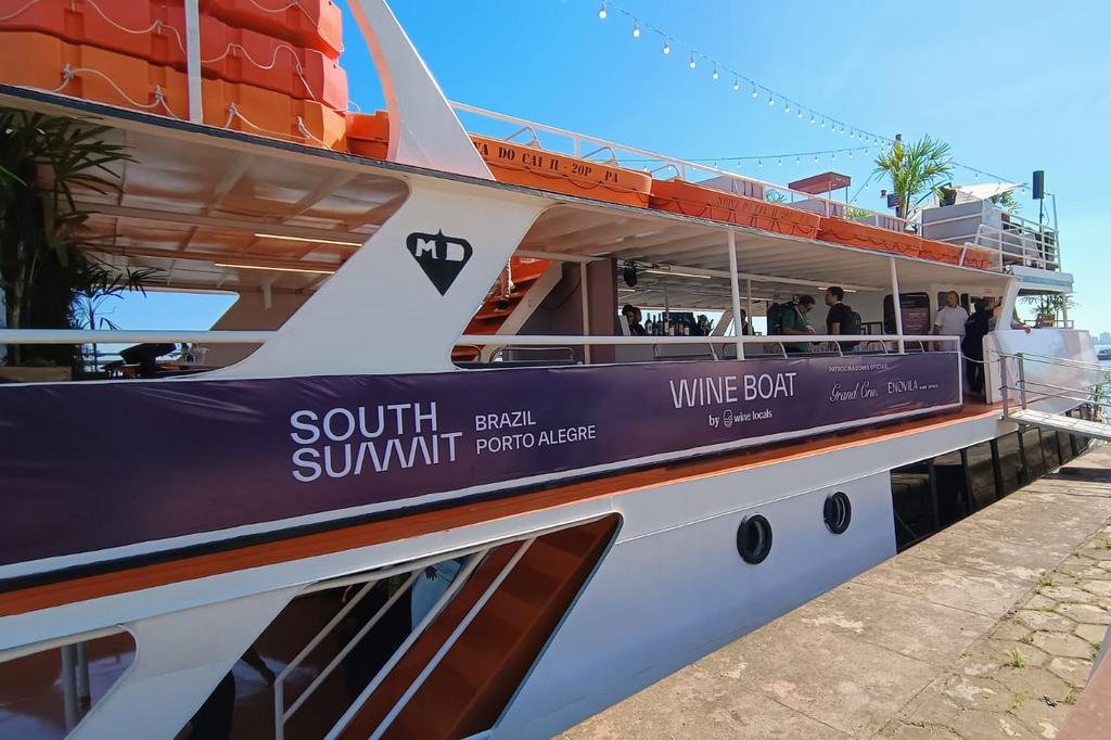 O barco turístico que virou “wine boat” no South Summit | GZH