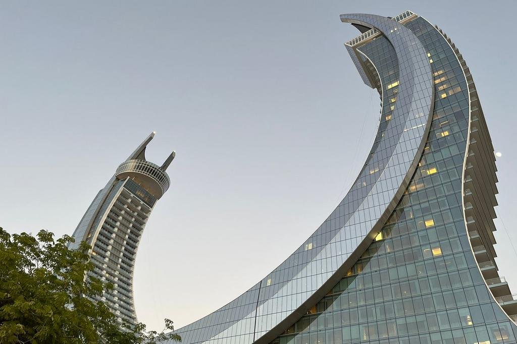 Como é o luxuoso hotel da Fifa que recebe Ronaldo e outros astros do ...