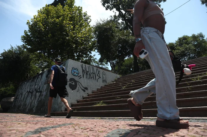 Projeto prevê revitalização de praça e construção de estacionamento ...