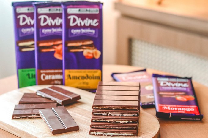 Divine lança 5 sabores de barras de chocolate recheadas | Destemperados
