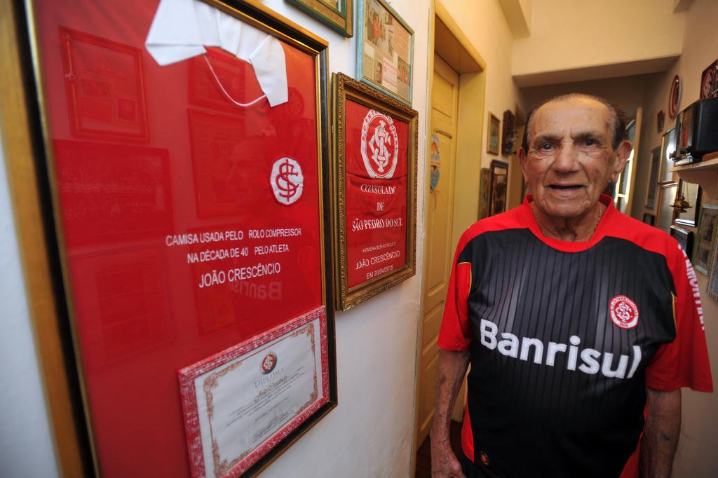 Aos 102 anos, morre João Crescêncio, último da geração do Rolo ...
