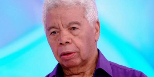 Roque, ex-assistente de palco de Silvio Santos, permanece internado e ...