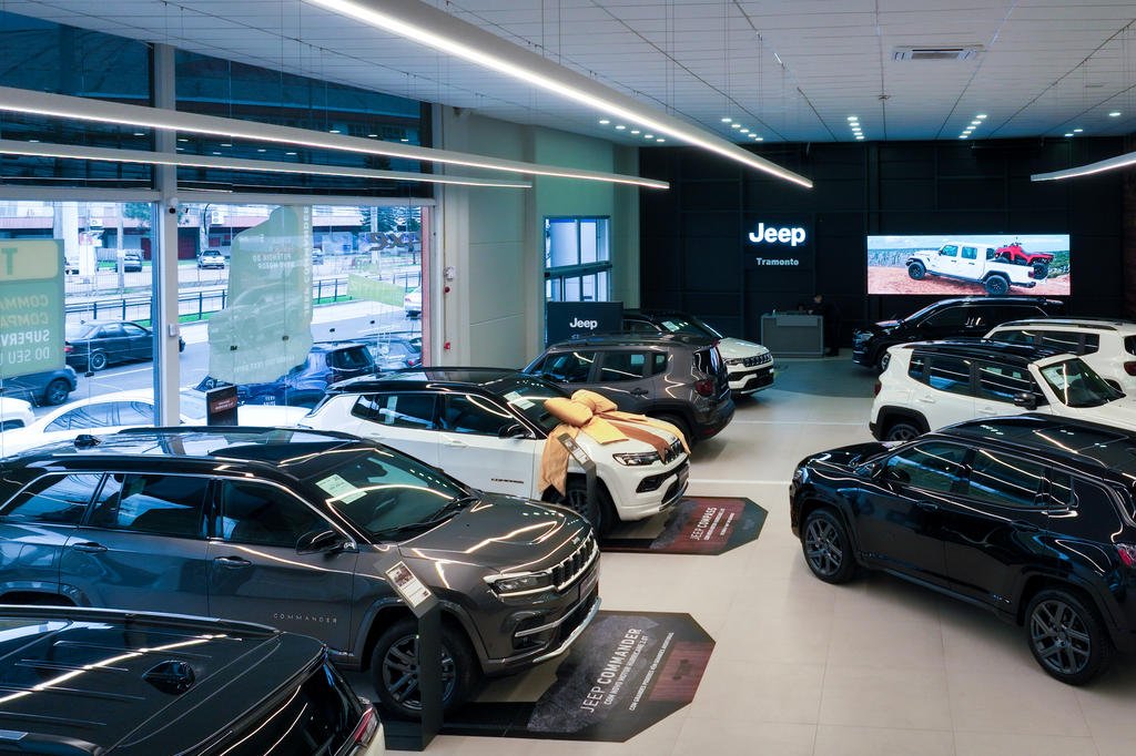 Após reforma de R$ 2,5 milhões e cheia, concessionária Jeep bate ...