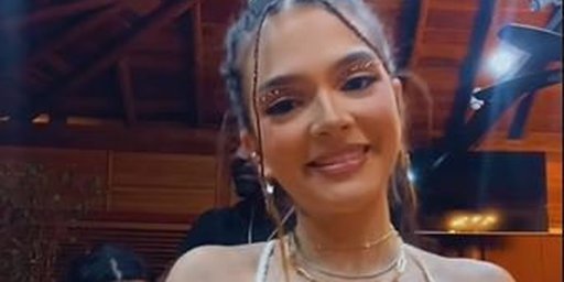 Mel Maia comemora 19 anos em superfesta com look feito à mão | DG