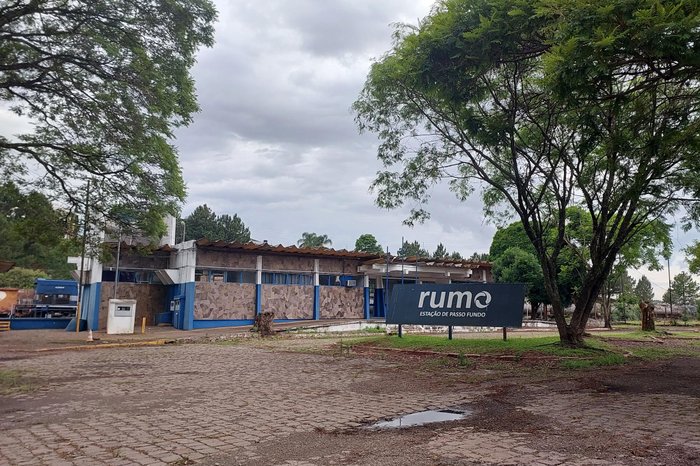 Após enchente e interrupção de ferrovias, Rumo demitiu cerca de 120 ...