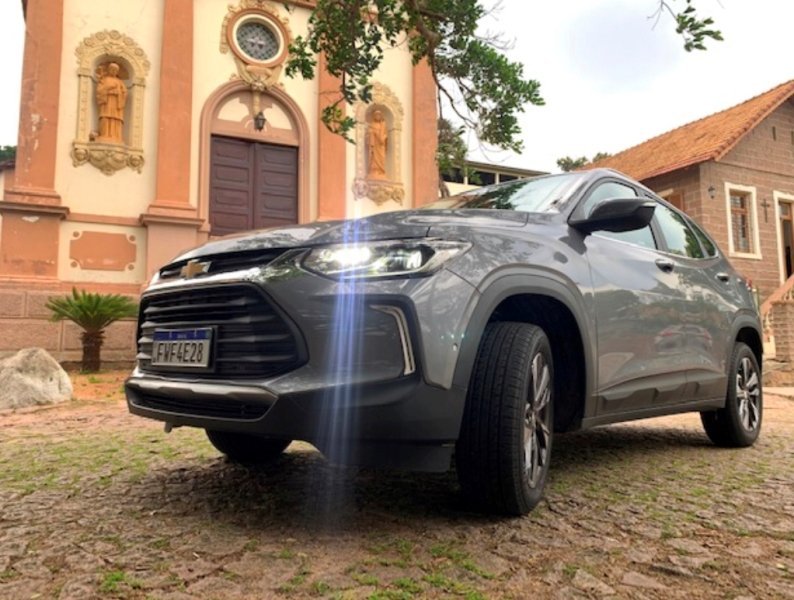 Tracker Premier 1.2 Turbo 2022: conforto, segurança e muita ...