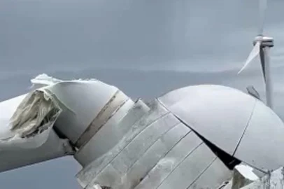 Turbina de parque eólico cai durante vendaval na fronteira entre Brasil ...