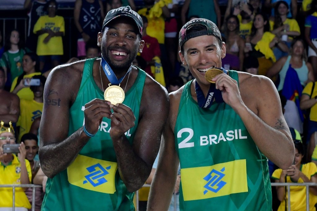 Evandro e Arthur Lanci vencem Challenge de Recife do circuito mundial ...