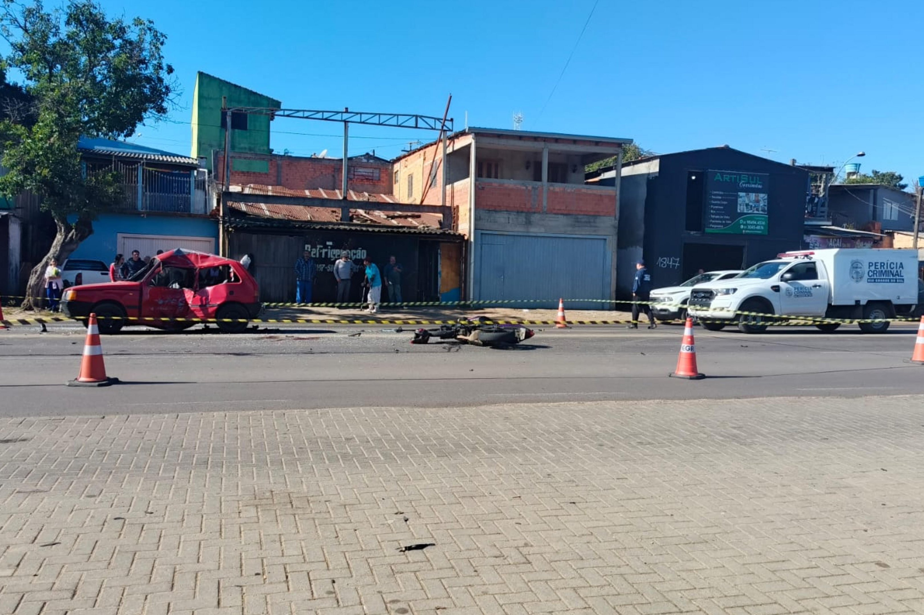 Idoso morre após colisão entre carro e motocicleta na RS-118, em Viamão ...
