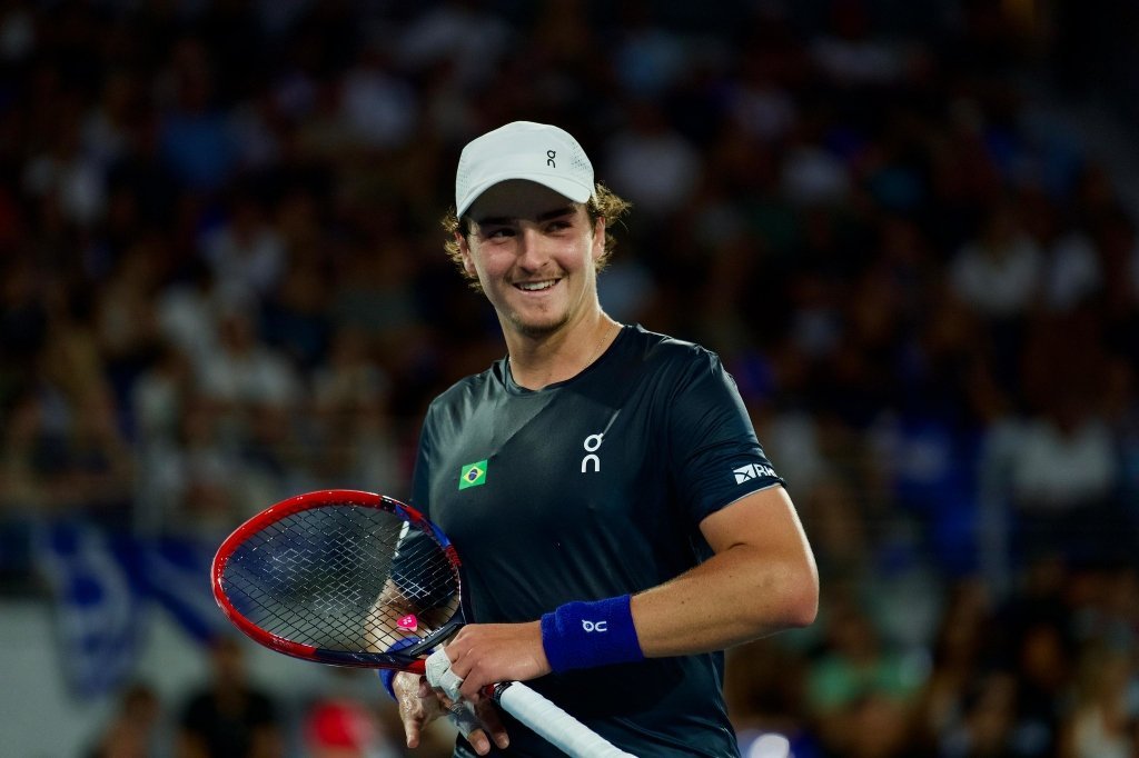 Brasil e Grécia empatam primeiro dia de duelos na Copa Davis com ...