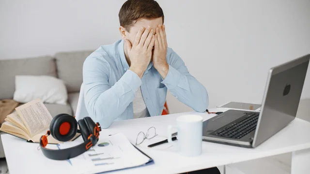 O que realmente alimenta a procrastinação nos estudos? | Atlântida